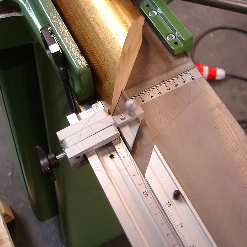 MORSO ELECTRO-HYDRAULIC TURBO MITRE GUILLOTINE, 380 V - INGLET